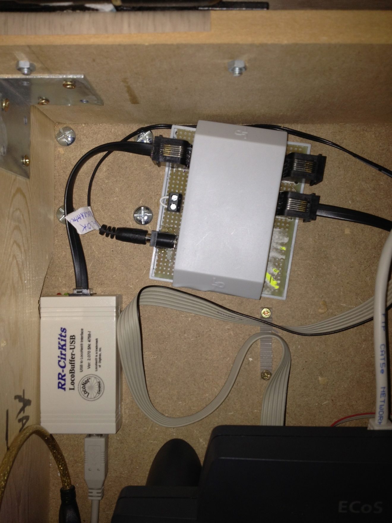 DIY: Loconet without a command station | LocGeek