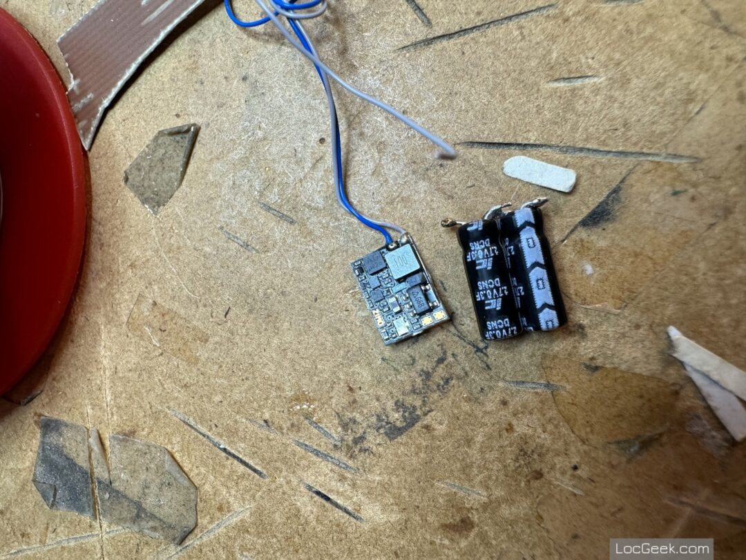 Capacitors for smoother sides: Zimo STACO review | LocGeek