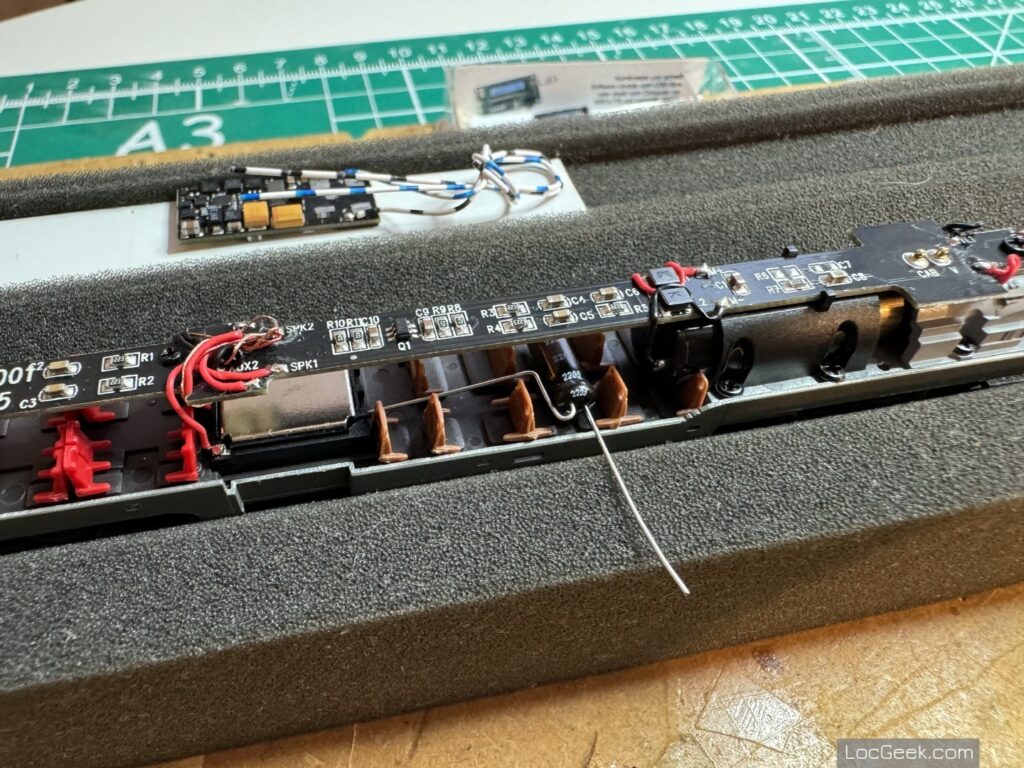 Autorail Picasso X3800 SNCF en N de Trains160: réussi | LocGeek